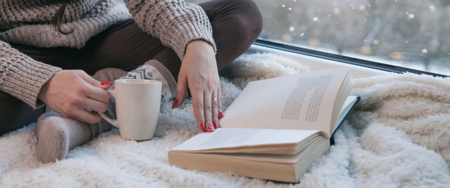 The Best Books to Read During a Snowstorm