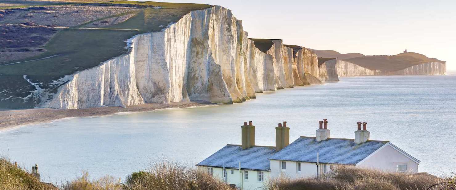 Visit the British Seaside in These 15 Books