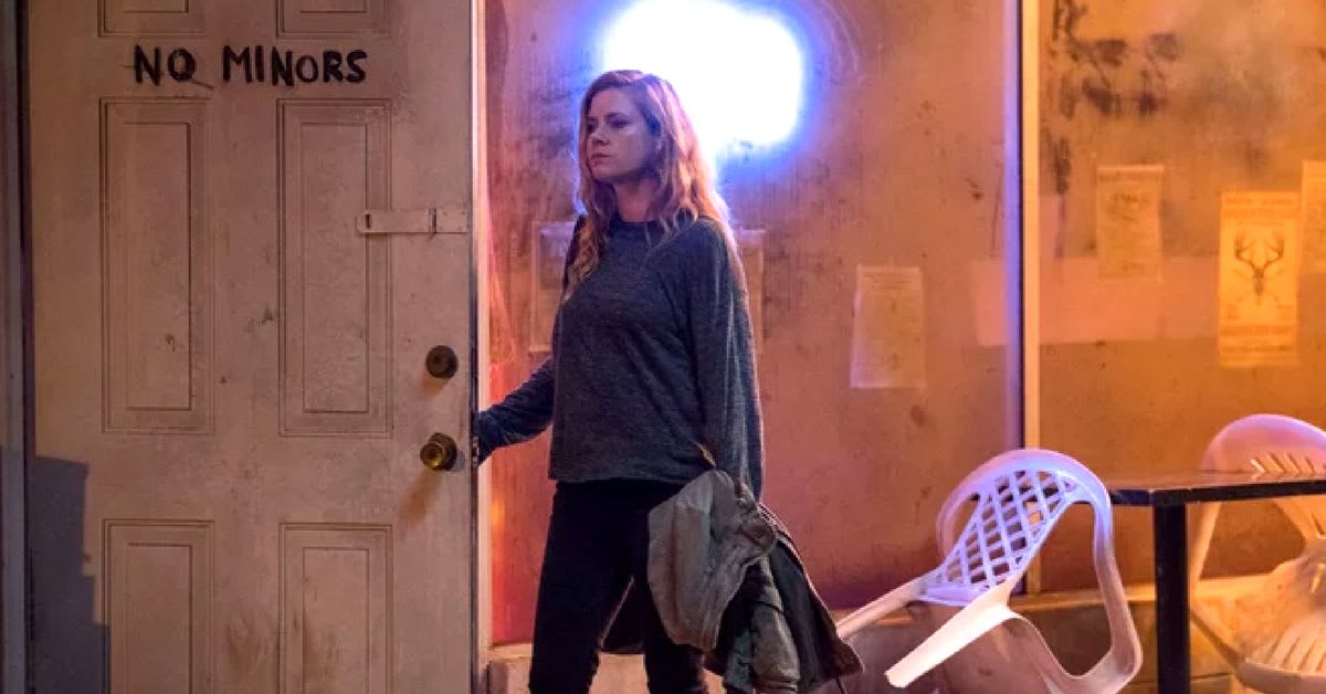 First Photos for Sharp Objects TV Show Are Released